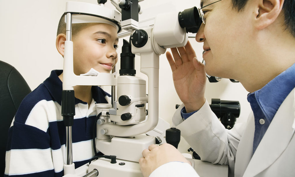 over-refraction Archives - Review of Myopia Management