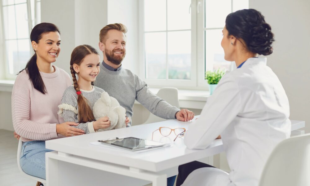 4 Steps to Effectively Communicating with Parents about Myopia ...