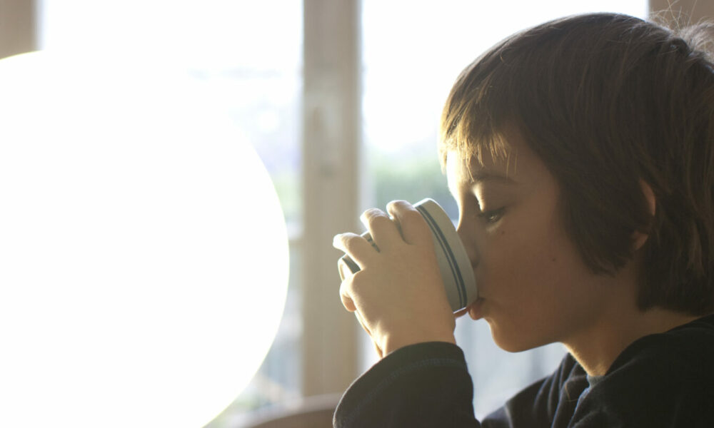 Effectiveness and Safety of Red and Violet Light Therapy for Myopia ...